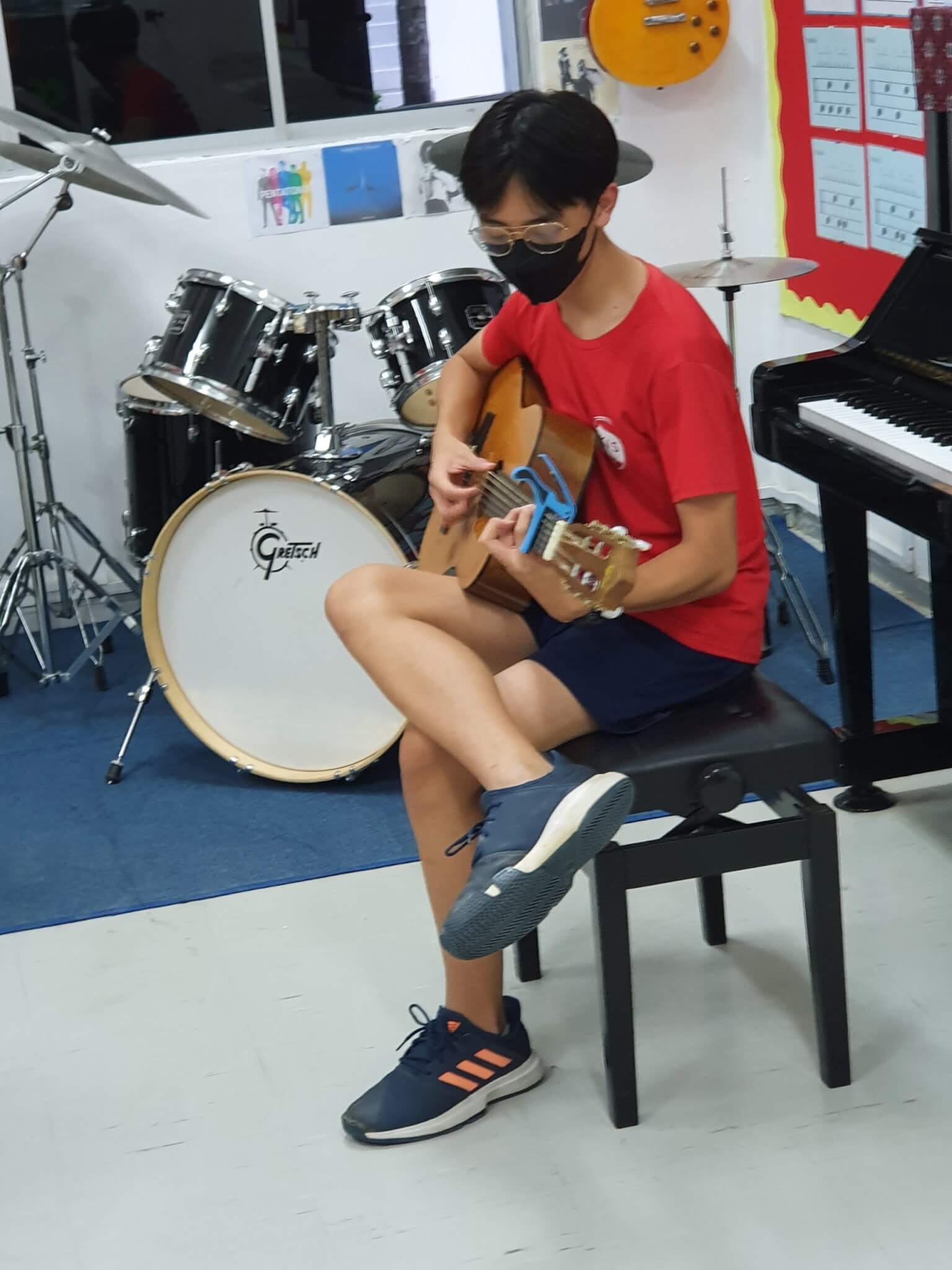 Music 6 Kis Newsletter