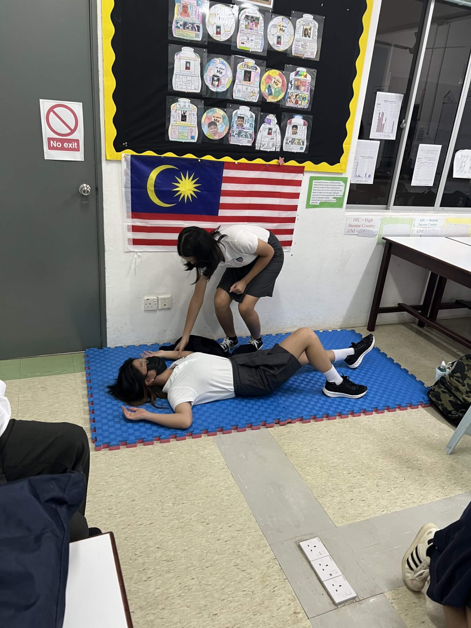 DoE 4 - KIS Newsletter